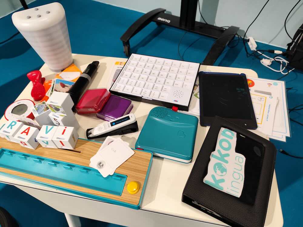 Offering Screen-Free Digital Tools to Foster Autonomy